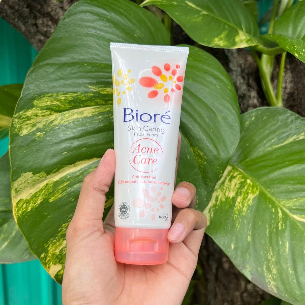 Jual Biore Skin Caring Sabun Cuci Muka 100 gr Varian - Facial Foam ...
