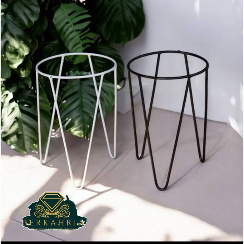 Jual Tempat Tanaman Bahan Besi Bulat Diameter 20cm Tinggi 20cm ...