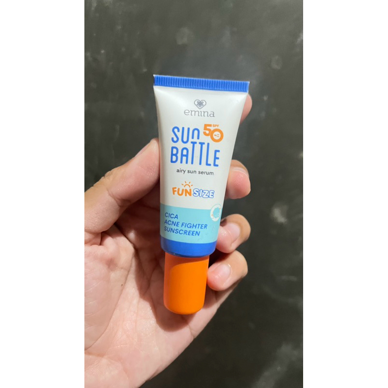 Jual emina sun battle spf 50 pa+++ cica acne fighter sunscreen 20 ml ...