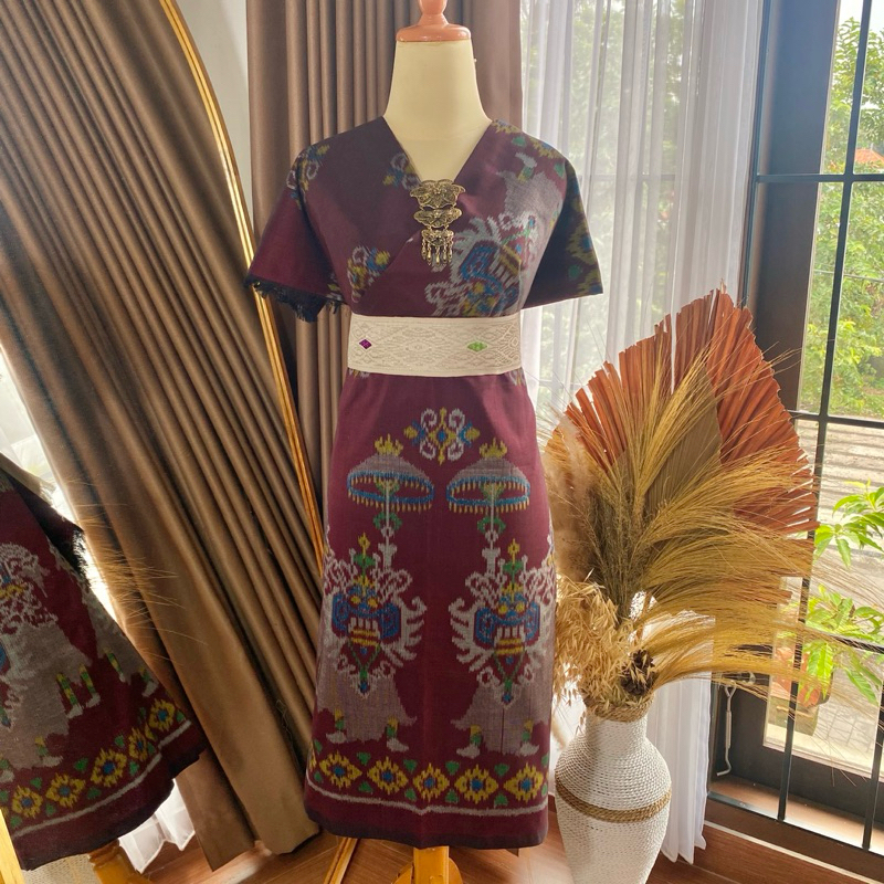 Jual KAIN TENUN ENDEK KHAS BALI MOTIF BARONG GRINGSING MARUN | Shopee ...
