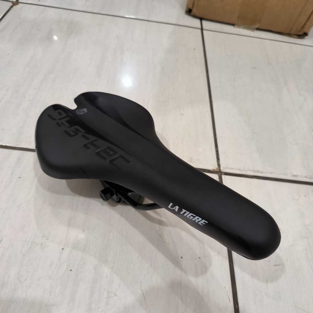 Jual Saddle La Tigre Sepeda Bahan Empuk dan Tidak Licin | Shopee Indonesia