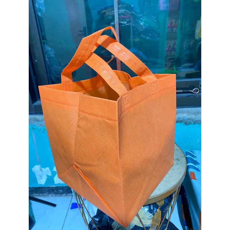 Jual ( 1 LUSIN ISI 12 PCS ) GOODIEBAG TAS HAJATAN 22X22CM TINGGI 28 CM / TAS BOX NASI / TAS ...