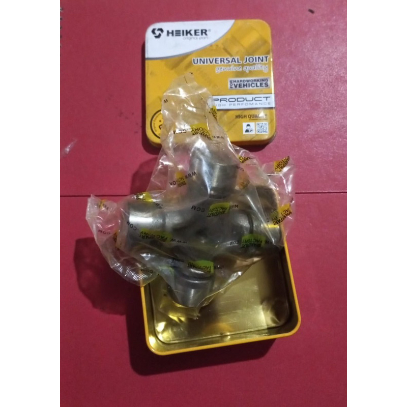 Jual CROSS JOINT UNIVERSAL JOINT JOIN KOPEL ISUZU ELF NKR71 | Shopee ...