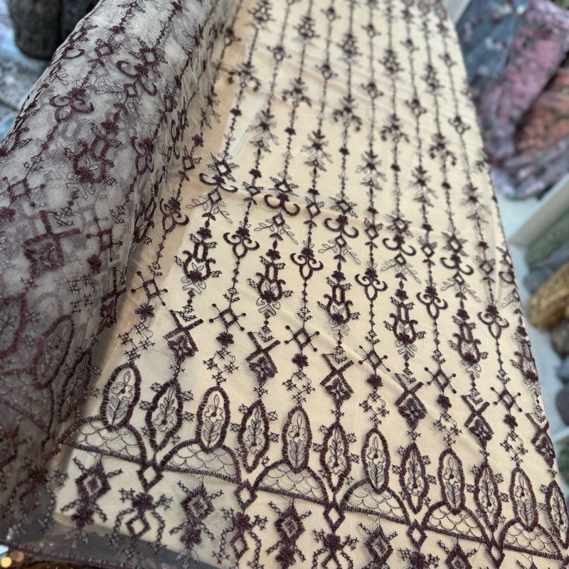 Jual Kain tulle bordir motif sapto tile dasar crem | Shopee Indonesia