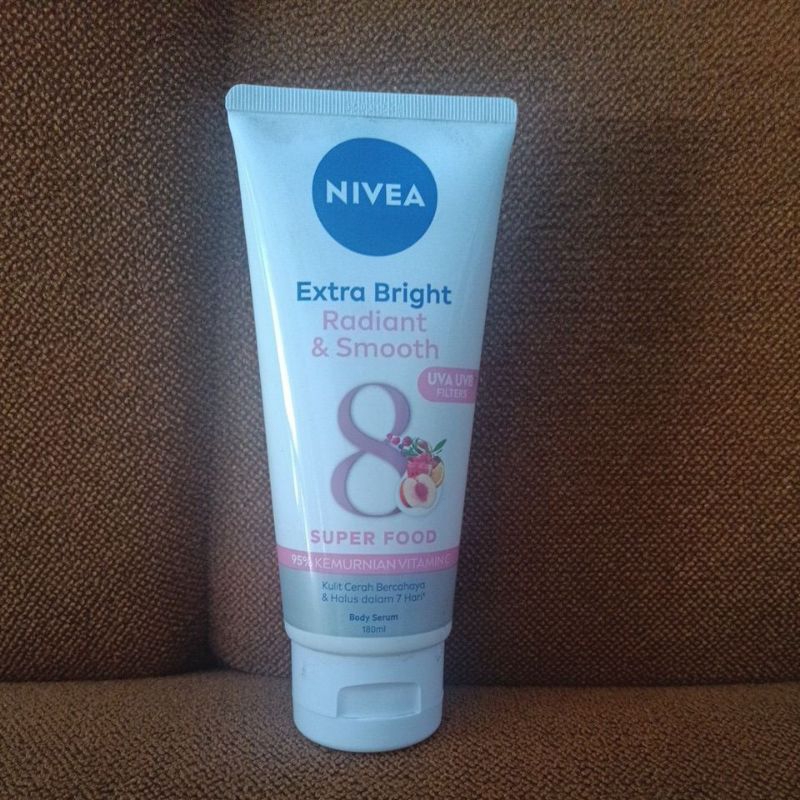 Jual NIVEA RADIANT AND SMOOTH 180 ML | Shopee Indonesia