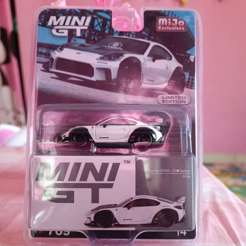 Jual Mini Gt toyota gr86 LB-Nation white (blister) | Shopee Indonesia