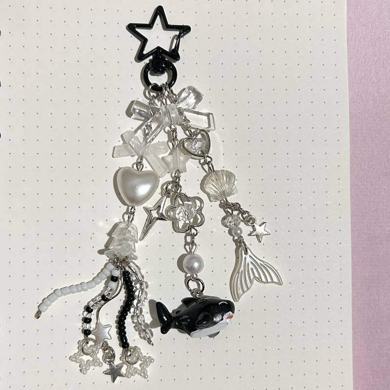 Jual New black shark keychain beads | Shopee Indonesia