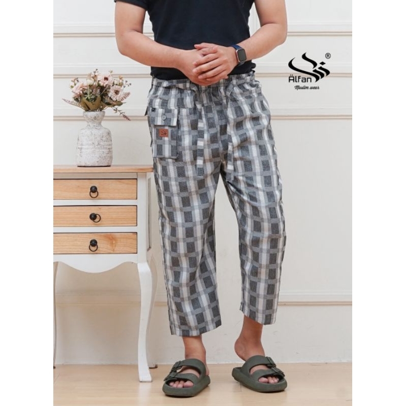 Jual Sirwal Boxer Motif Sirwal Motif kotak | Shopee Indonesia