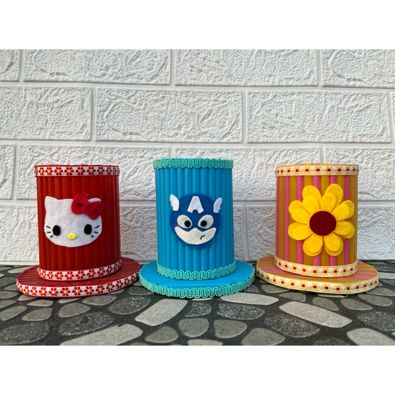 Jual prakarya kerajinan dair ulang botol plastik dan sedotan/tempat pensil dari botol plastik da ...