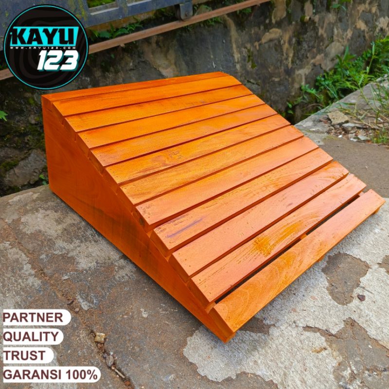 Jual Papan Tanjakan Sepeda Motor 70x40x15 cm Tangga Kayu Pijakan Sepeda ...