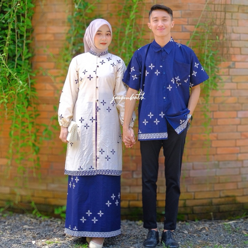 Jual javainbatik - SET FAMILY BATIK CAP MOTIF BUNGA CREAM NAVY PRIA DAN ...