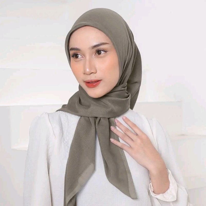 Jual jilbab Paris jadul/hijab Paris jadul/Paris jadul trend/Paris segi ...