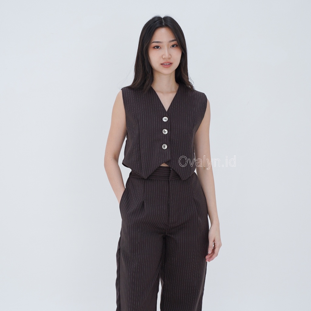 Jual Yuriko One set Vest & Stripe Pants Setelan Wanita Kain Semiwool ...