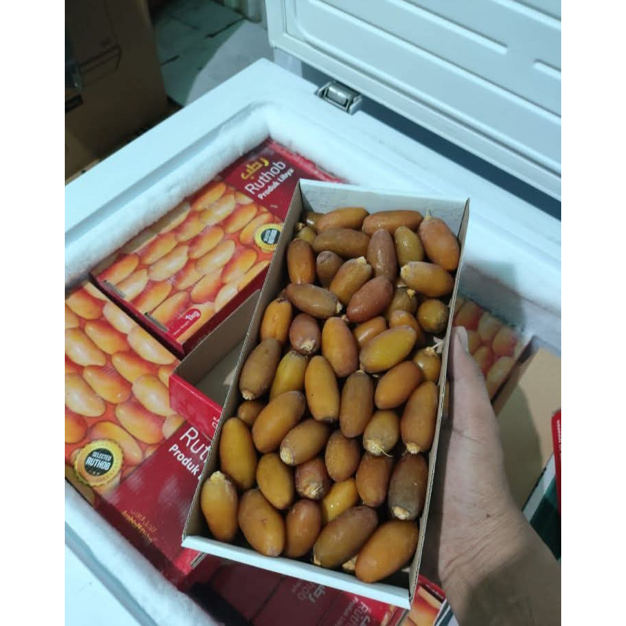 Jual KURMA RUTHOB KEMASAN 500GR DAN 1KG KURMA MUDA | Shopee Indonesia