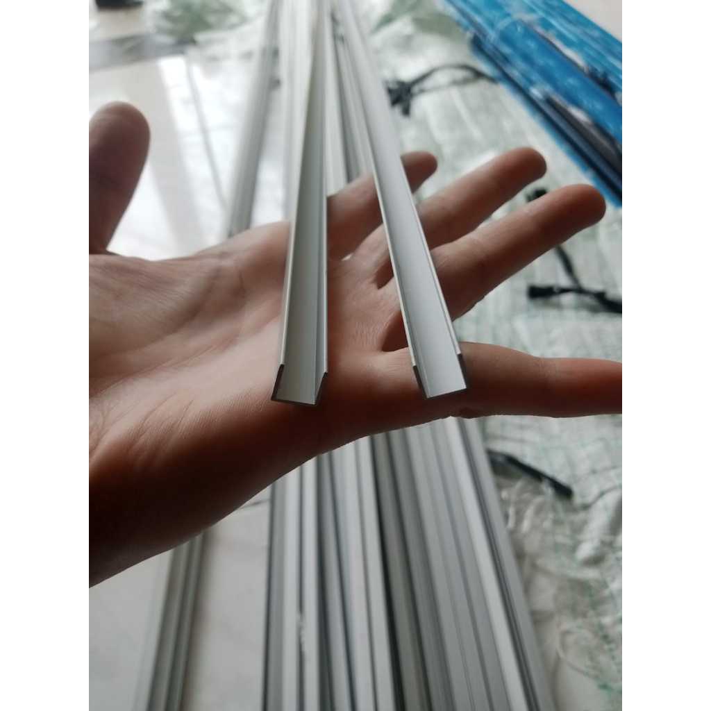 Jual Lis U Aluminium 9x9MM CA 3METER | Shopee Indonesia