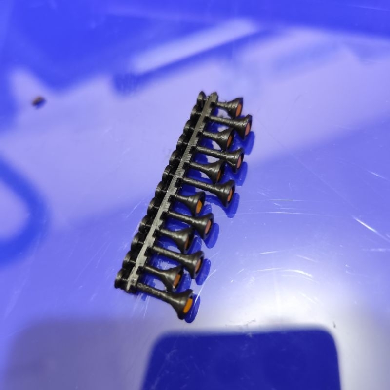 Jual corong/ cortas Basuri miniatur bus plastik 12 corong | Shopee ...