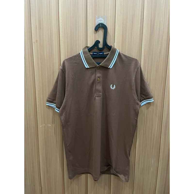 Jual POLO FRED PERRY BROWN WHITE | Shopee Indonesia