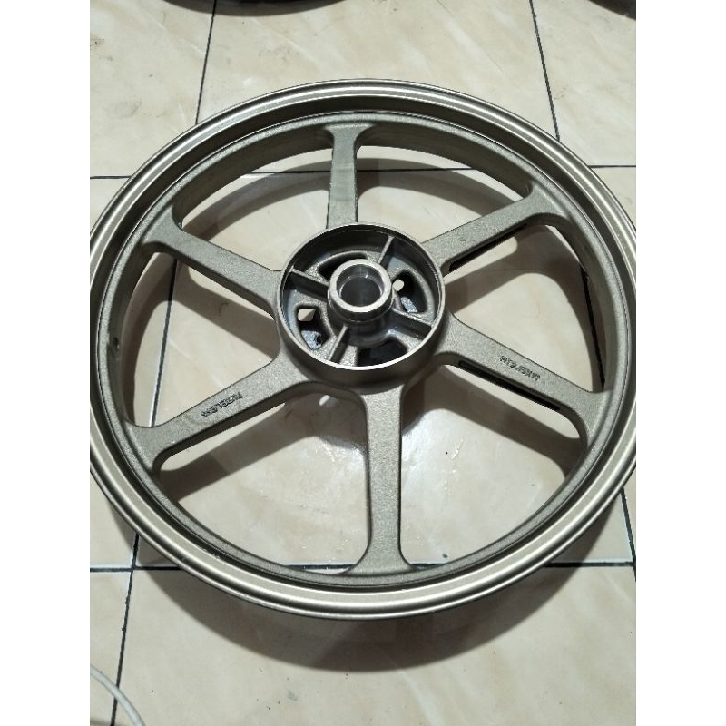 Jual velg velek CRG RACING fictory R17 belakang MX king velg dobel disc ...
