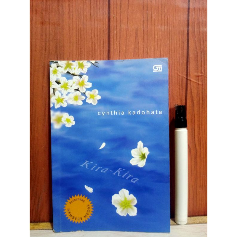 Jual ORIGINAL. Novel Kira-kira, Penulis: Cynthia Kadohata | Shopee ...
