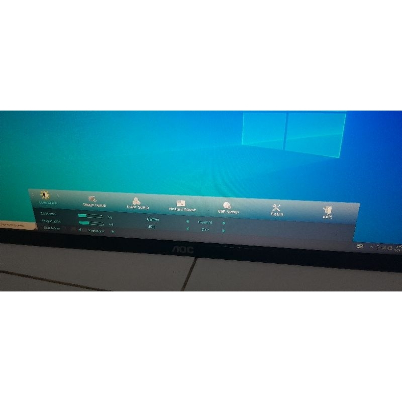 Jual monitor aoc 21 inch normal dan adaptor | Shopee Indonesia