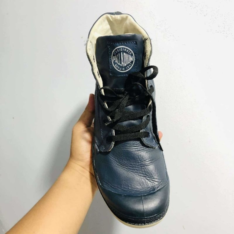 Jual Sepatu Pria Second Palladium Original Kulit Asli Navy Ukuran 41 ...