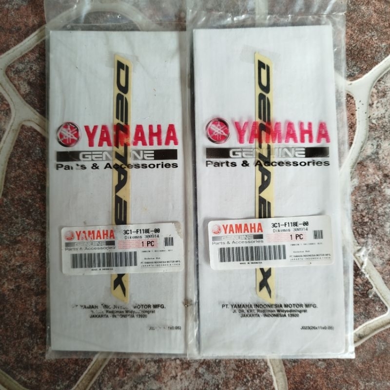 Jual Stiker Striping Emblem Deltabox Vixion Original YGP 3C1-F118E ...