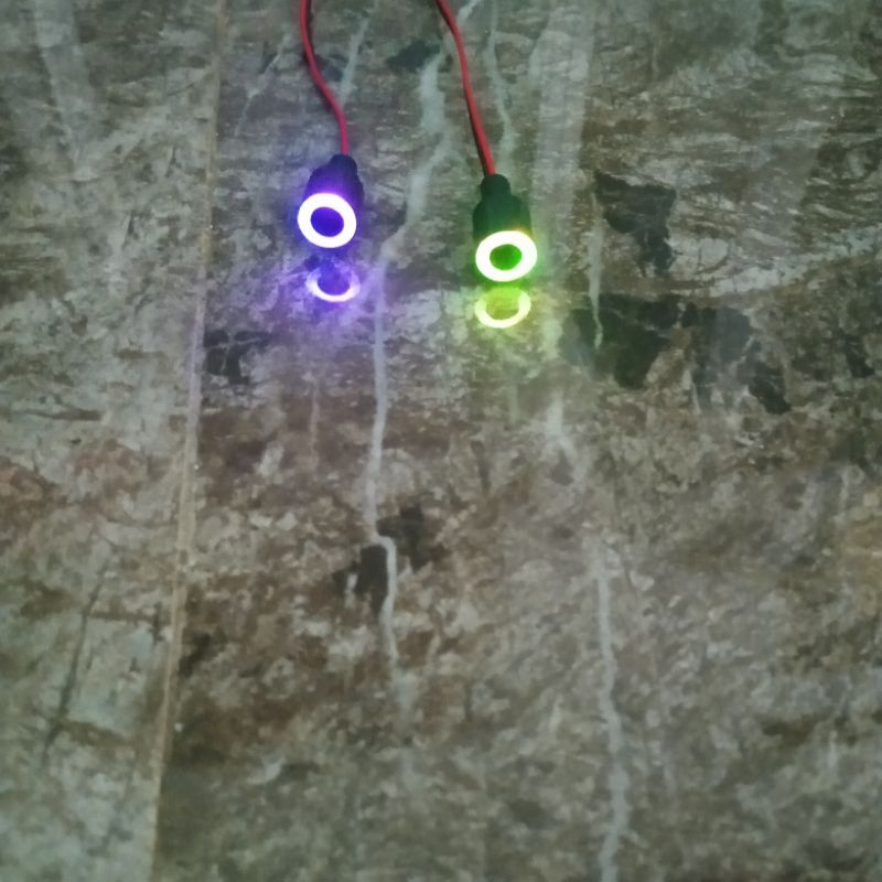 Jual Lampu biled miniatur 1 lampu sudah full set batre dan saklar cocok ...