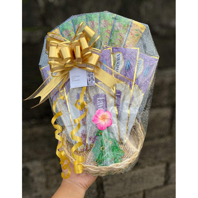 Jual Hampers Souvenir Parcel Nyepi Galungan kuningan 3 bulanan | Shopee ...