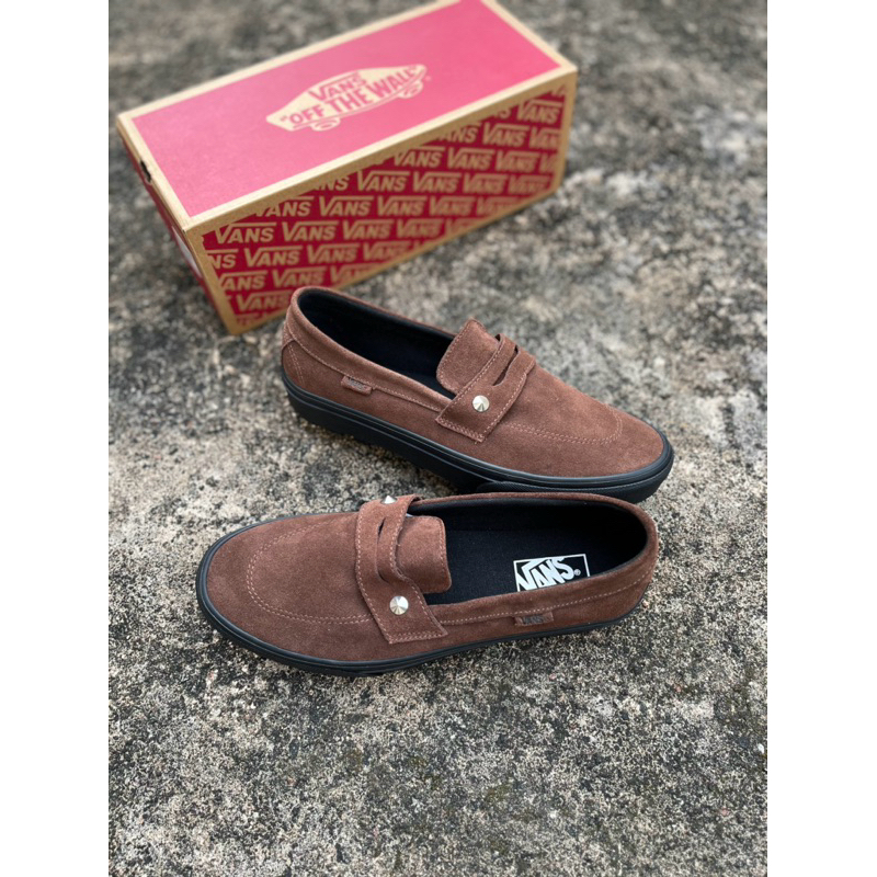 Jual VANS STYLE 53 SPIKES BROWN SLIP ON ORIGINAL | Shopee Indonesia
