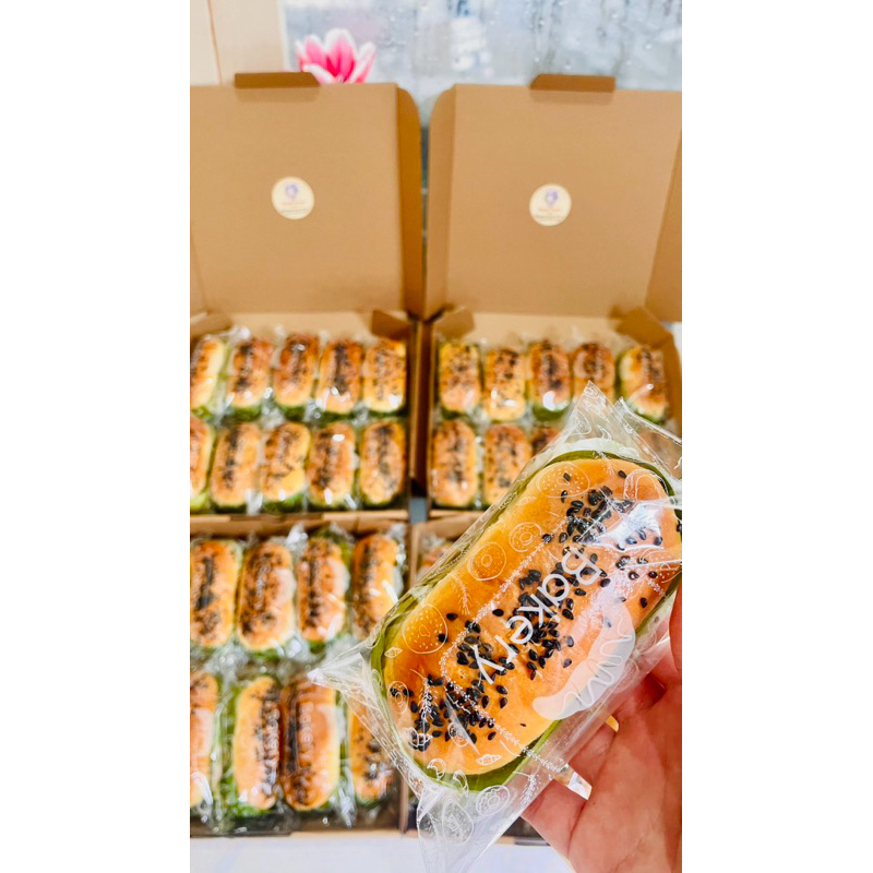 Jual Roti Bakso Ayam /Roti Jadul dengan Wisman dan butter Premium ...