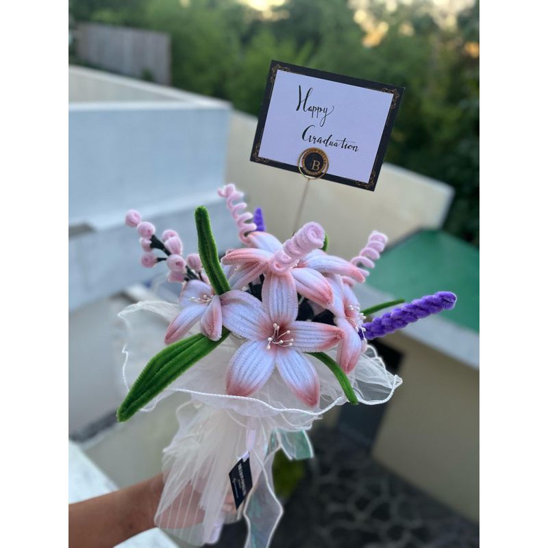 Jual Pipe cleaner Hand bouquet (Lily) | Shopee Indonesia