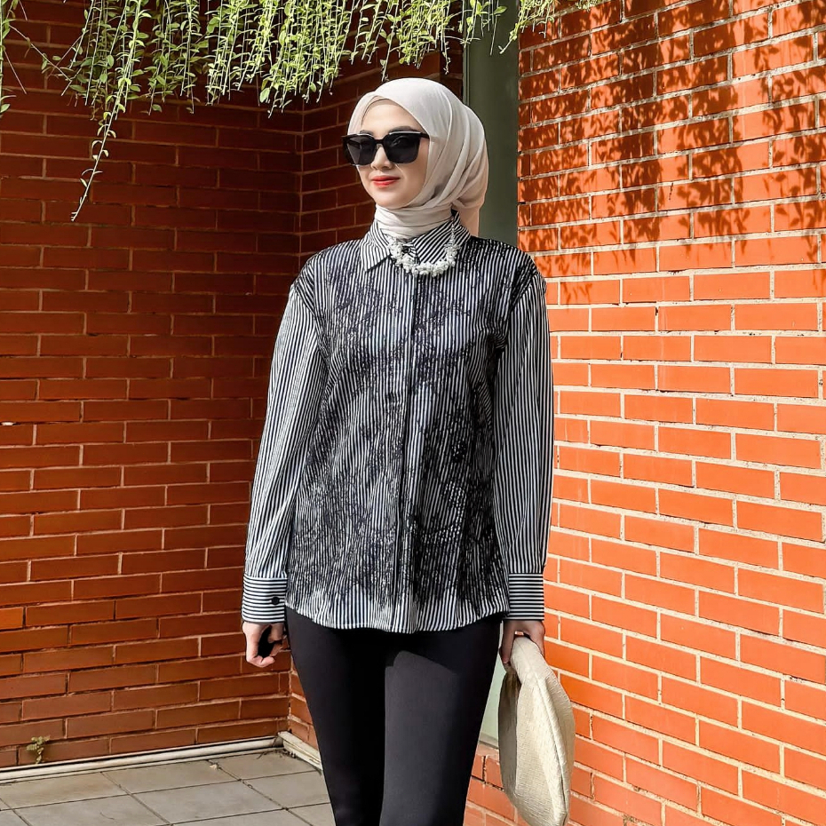 Jual FANMU Kemeja Atasan Brokat Wanita | Kemeja Striped Wanita Oversize | Shopee Indonesia