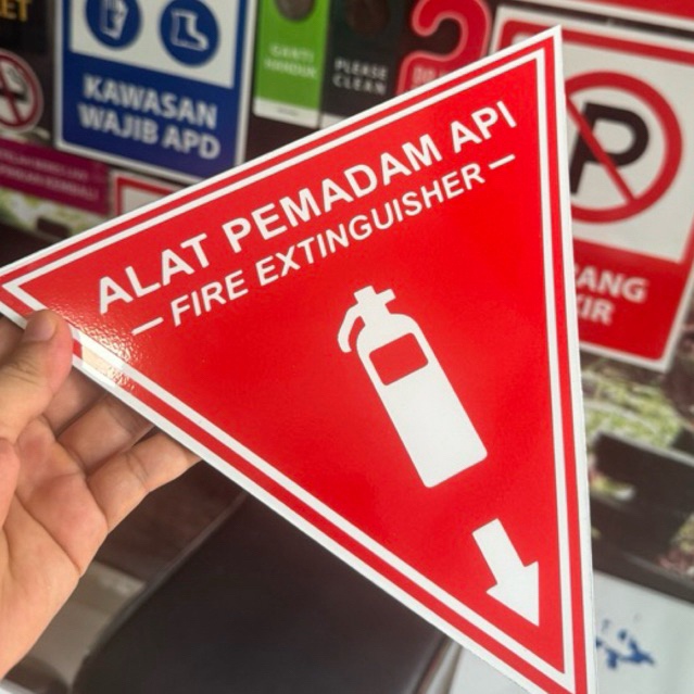 Jual SIGN ACP K3 RAMBU SAFETY SEGITIGA APAR REFLEKTIF 25X23CM SAFETY ...