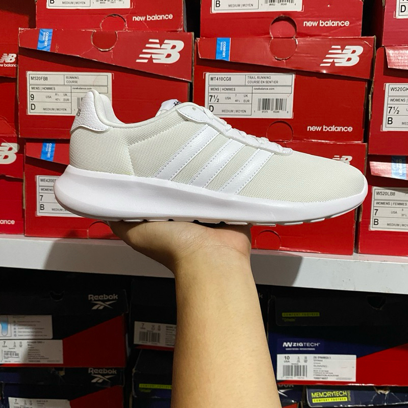 Jual (size 37) 𝐒𝐄𝐏𝐀𝐓𝐔 𝐀𝐃𝐈𝐃𝐀𝐒 𝐋𝐈𝐓𝐄 𝐑𝐀𝐂𝐄𝐑 𝟑.𝟎 - 𝐖𝐇𝐈𝐓𝐄 | Shopee Indonesia