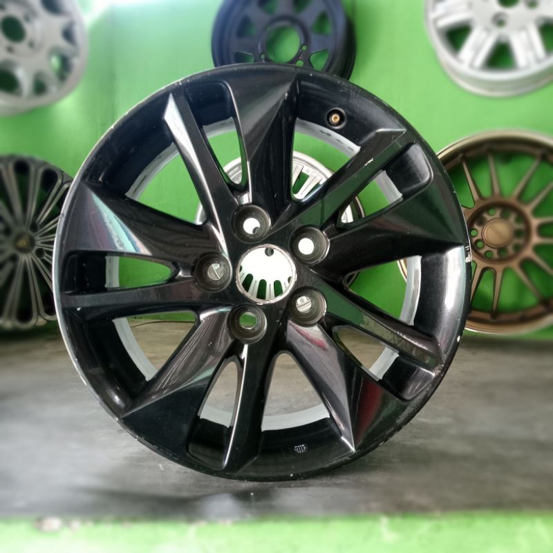 Jual VELG SEREP TOYOTA INNOVA REBORN R16 5x114,3 ORIGINAL | Shopee ...