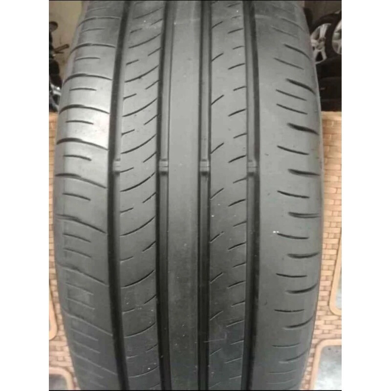 Jual ban mobil Copotan ukuran 215/60-R17 merk dunlop tubles siap pakai ...