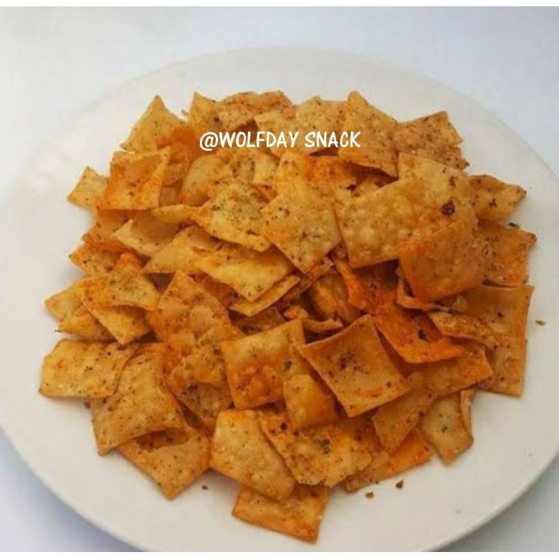 Jual KRIPIK PANGSIT ASIN GURIH DAN RENYAH / PANGSIT GORENG | Shopee ...