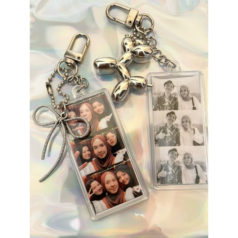 Jual Gantungan Kunci Charm Poodle Pita Photostrip | Shopee Indonesia