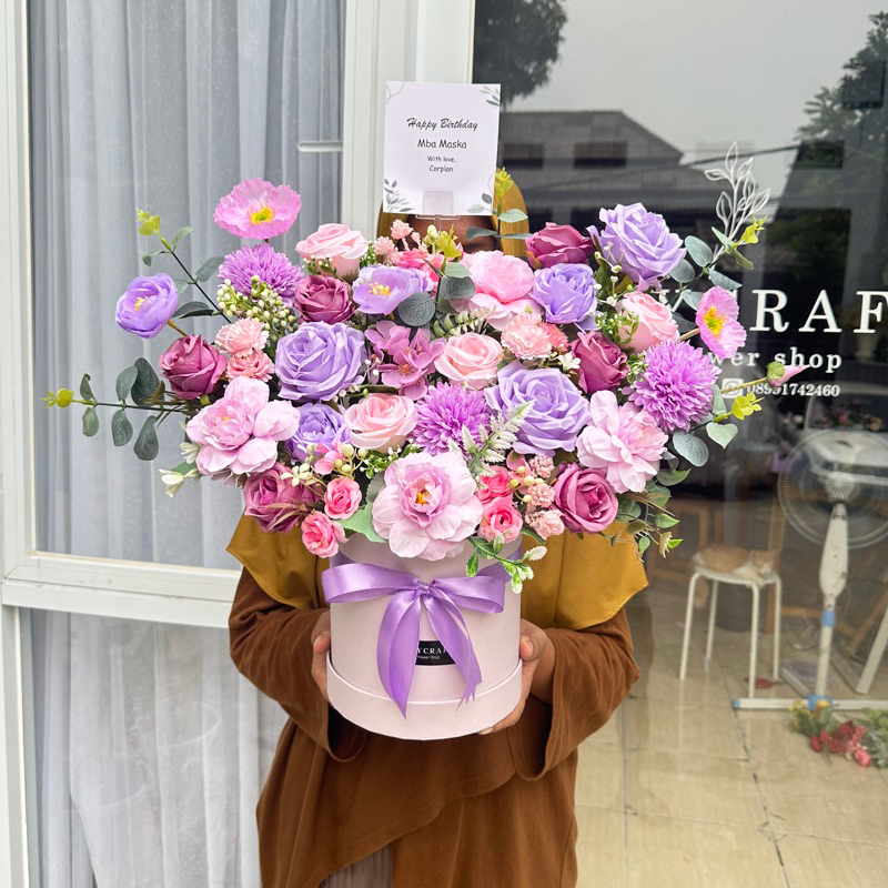 Jual FLOWER BOX BUNGA ARTIFICIAL BUCKET KADO ULTAH OPENING | Shopee ...