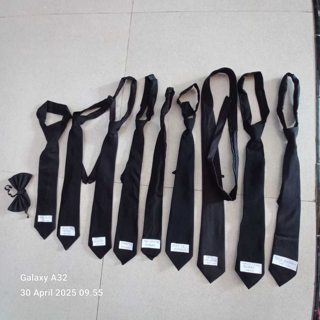 Jual dasi hitam panjang halus / dasi ospek / dasi korpri siap pakai ...