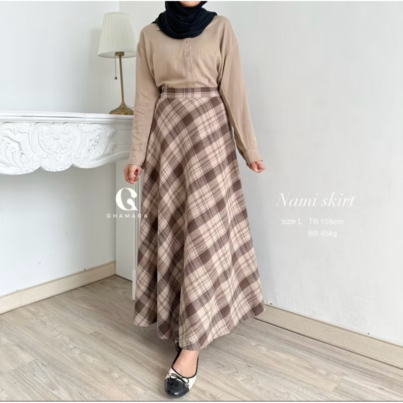 Jual Ghamara • NAMI SKIRT | rok kotak wanita | vintage skirt | Shopee ...