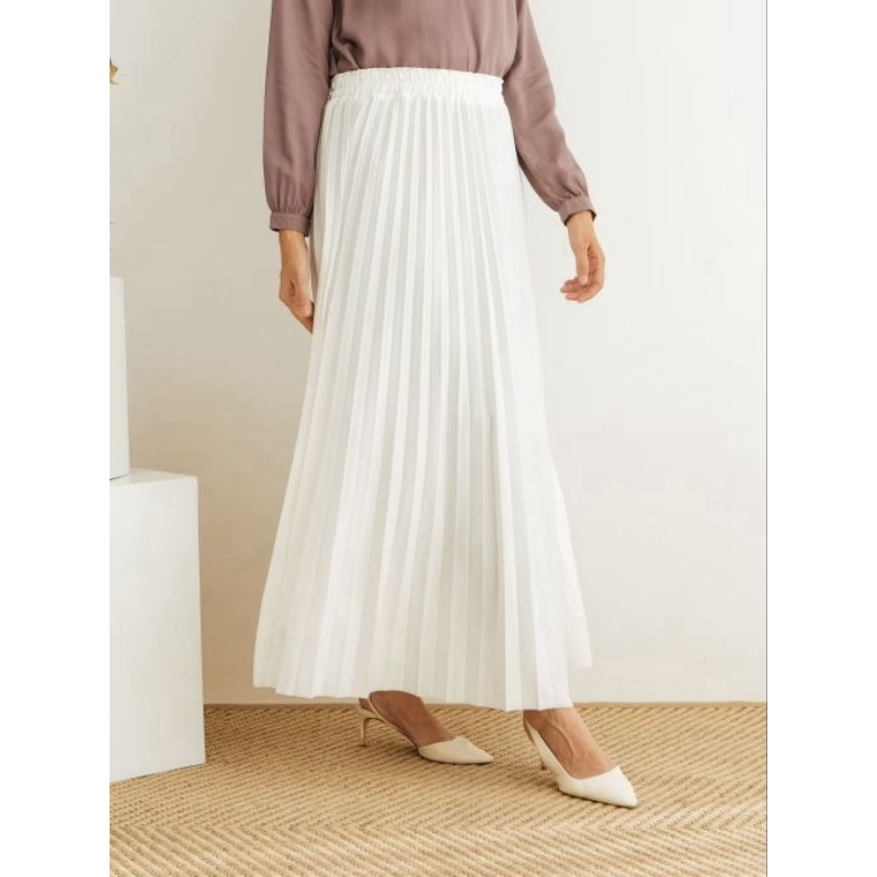 Jual AZUMII rok plisket standar premium hyget super warna putih bw ...