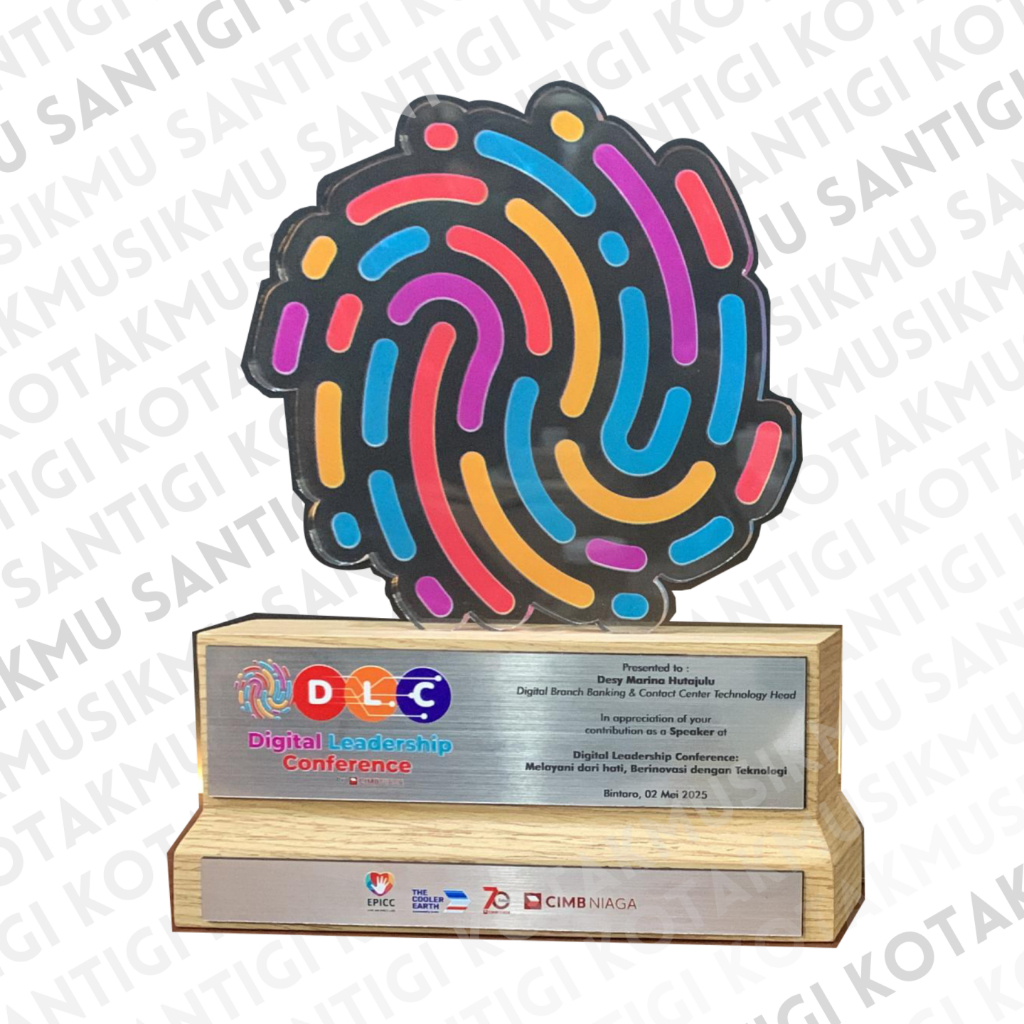 Jual Trophy Kayu Custom (Tipe-15) | Piala Kayu Custom | Plakat Kayu ...