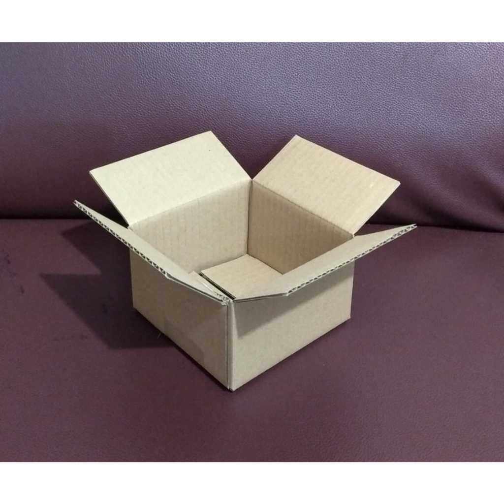 Jual Kardus box BARU 30x20x5 bahan POLOS | Shopee Indonesia