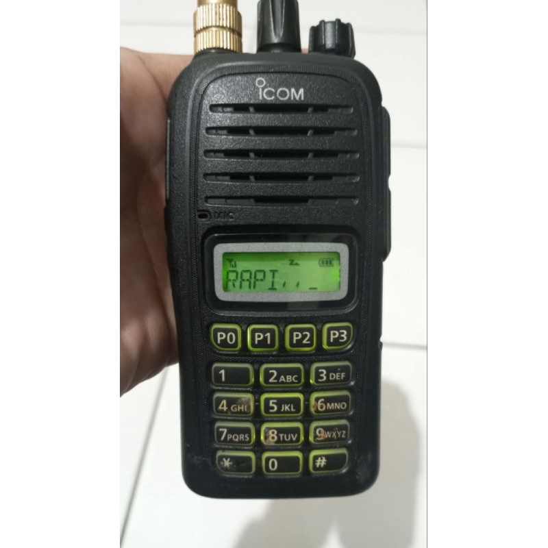Jual HT ICOM IC-V88,VHF 136-174Mhz | Shopee Indonesia