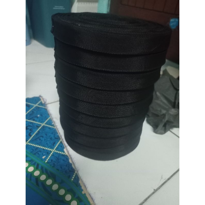 Jual Tali webbing bahan bisban pelipit 2,2cm/Tali Webbing pcr 22mm ...