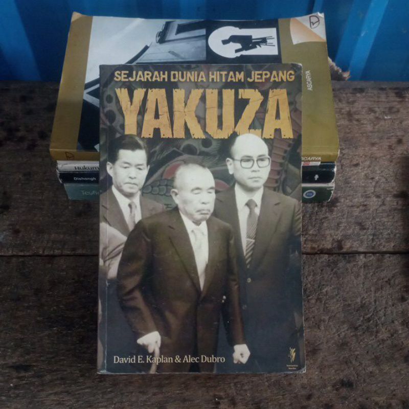 Jual Sejarah Dunia Hitam Jepang Yakuza oleh David E Kaplan | Shopee Indonesia