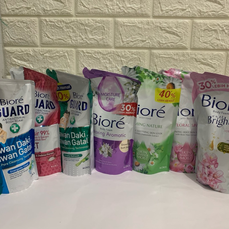 Jual Biore Body Wash Anti Bacterial Bright Lovely Sakura Deo Protect ...