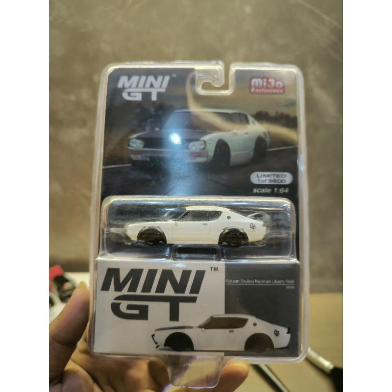 Jual Mini GT 702 Nissan Skyline Kenmeri LBWK White Blister | Shopee ...