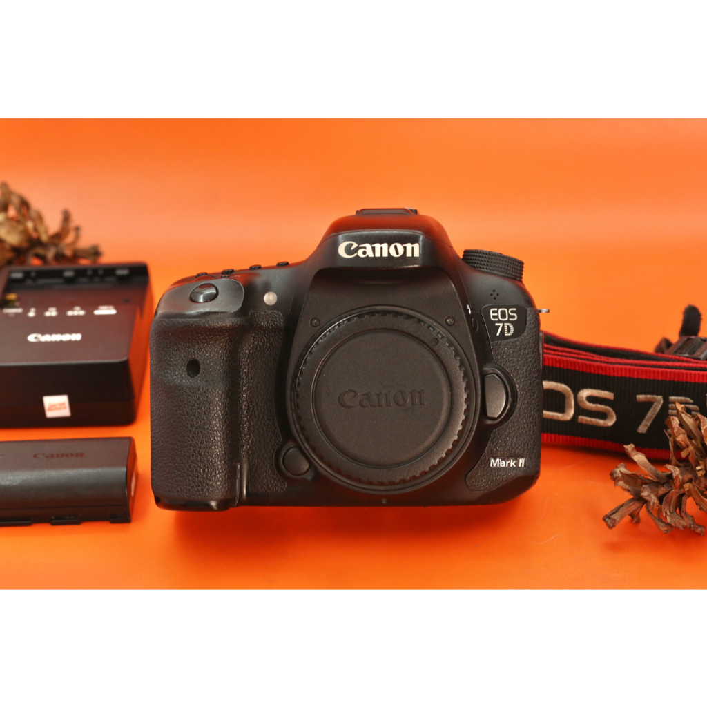 Jual Canon EOS 7D II 7D Mark II Body Only B580 | Shopee Indonesia